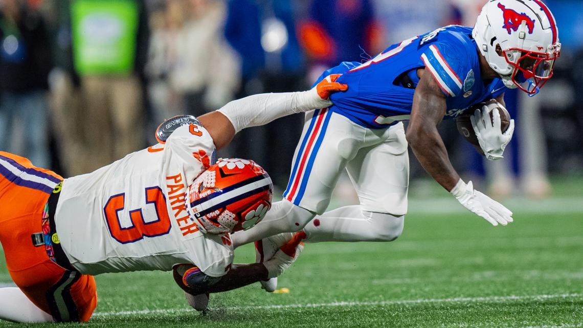 Clemson's TJ Parker credits his position coach, Chris Rumph, for his ...