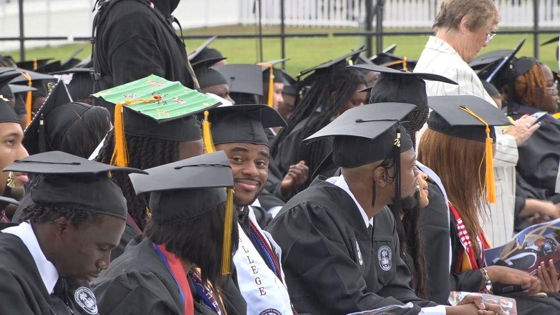 Lloyd J. Austin III delivers SC State commencement address | wltx.com