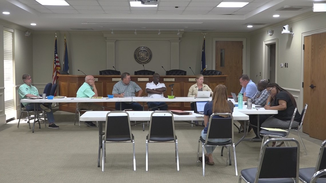 Calhoun County council reviews budget, proposes spending cuts | wltx.com
