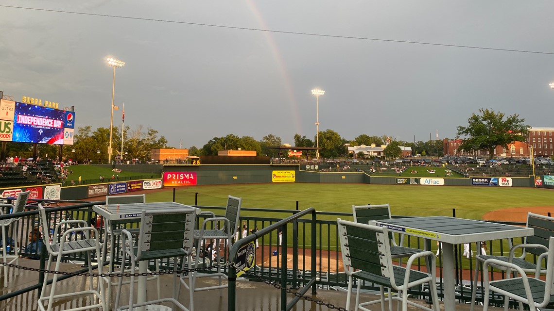 Fireflies win July 4th game for classic Americana holiday | wltx.com