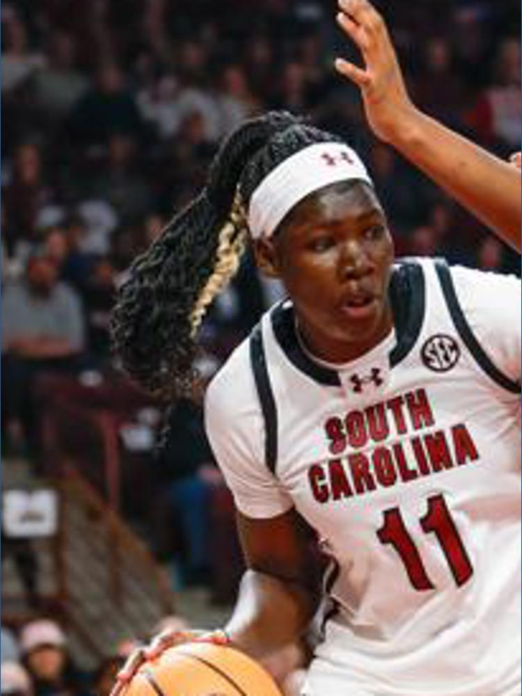 Edwards leads way with 25 as No. 3 South Carolina wins 24th straight ...