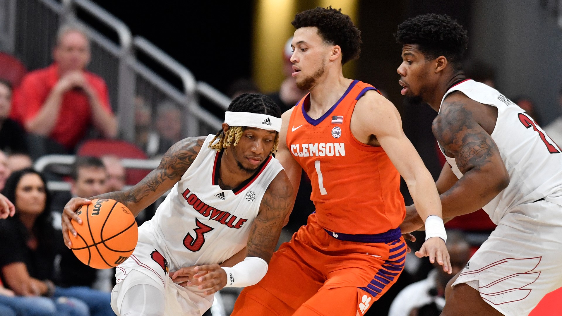 Clemson's NCAA hopes take a huge hit after losing at Louisville | wltx.com