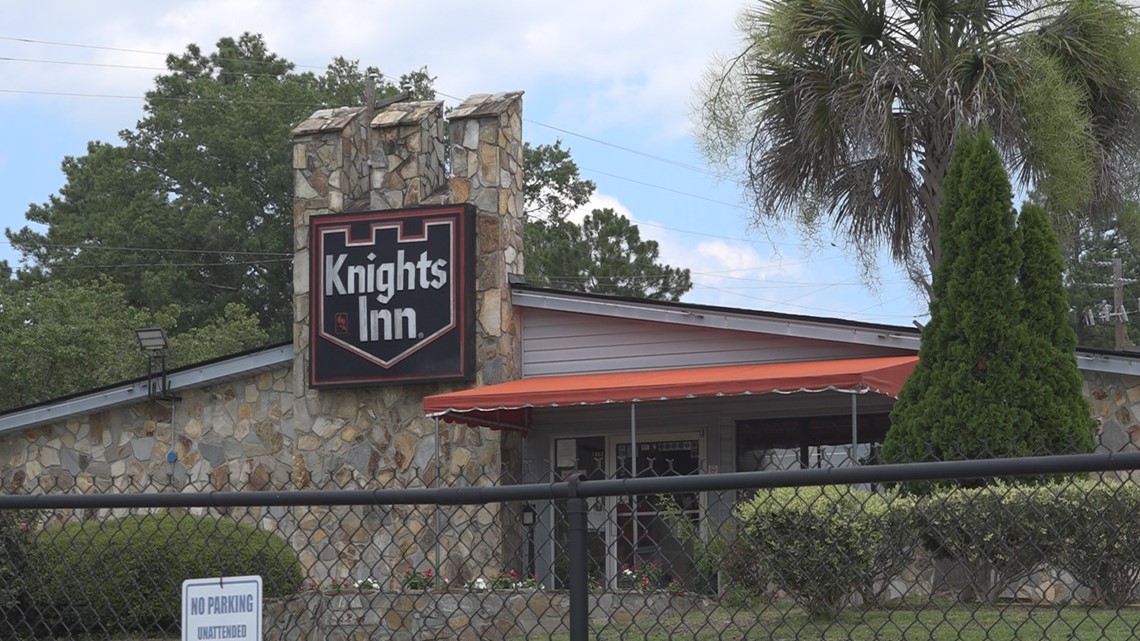 Community on edge after inmate escapes near businesses | wltx.com