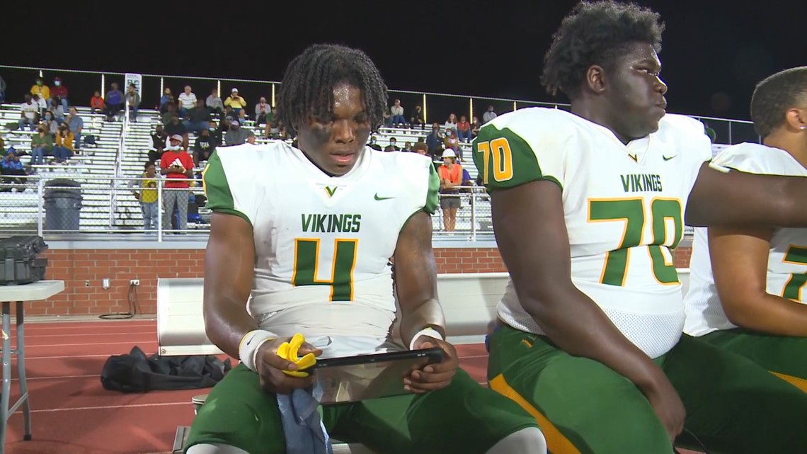 Spring Valley quarterback is a News19 Player of the Week | wltx.com