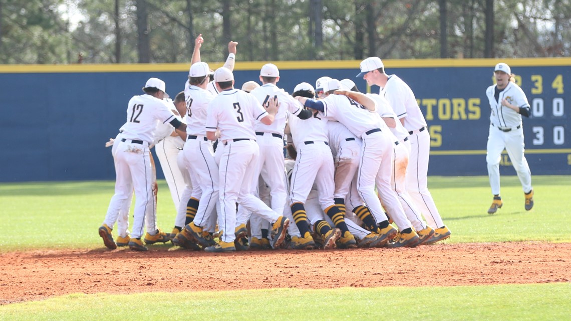 CIU makes history with first home baseball game | wltx.com