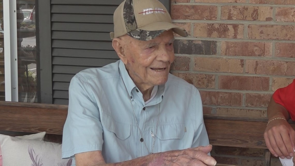 106-year-old Buddy Kunkle recognized as oldest veteran in SC | wltx.com