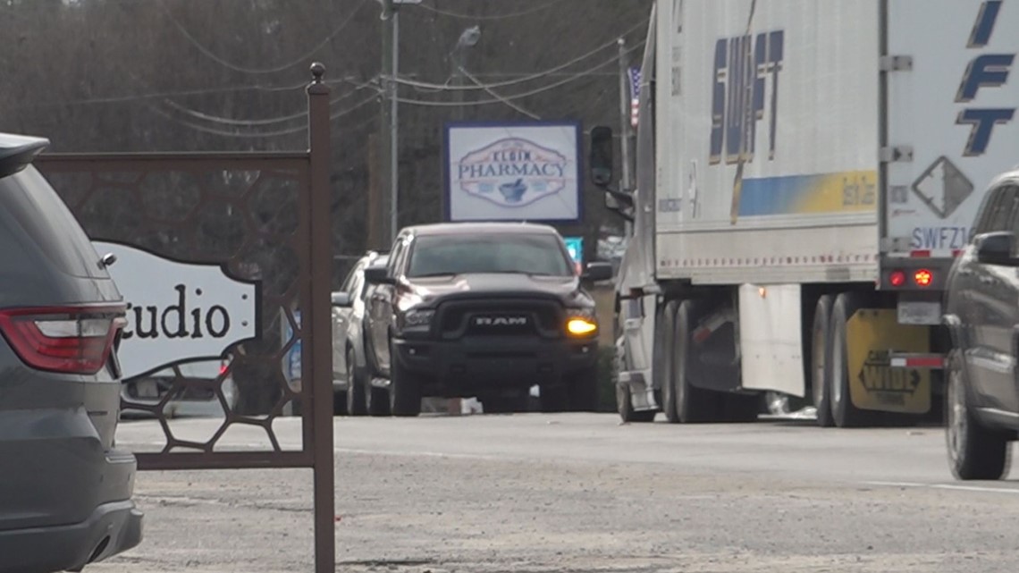 Town of Elgin getting its first left turn light | wltx.com