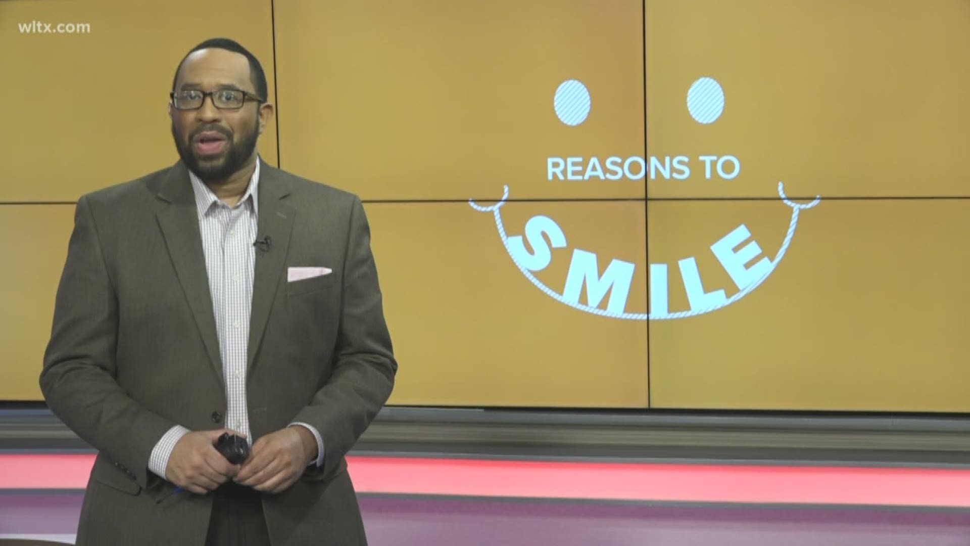 Nurse goes viral singing karaoke at nursing home | wltx.com