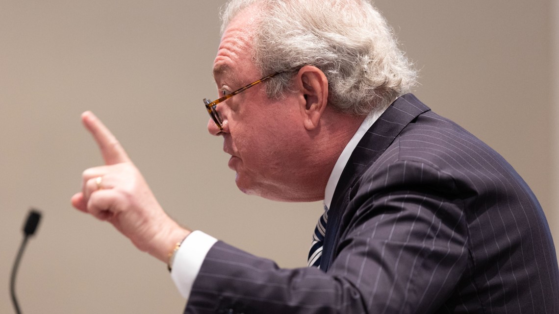 Housekeeper never saw Alex Murdaugh's clothes after murders | wltx.com