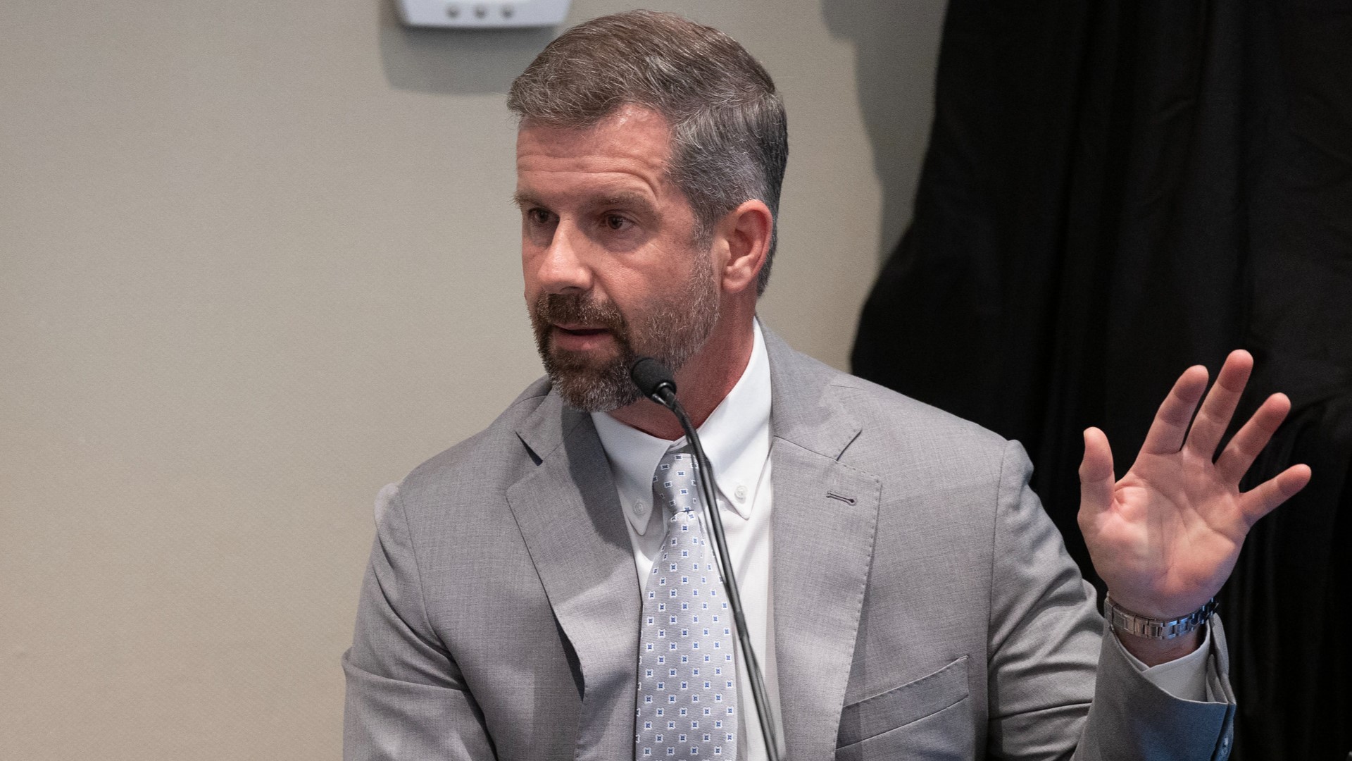 Housekeeper never saw Alex Murdaugh's clothes after murders | wltx.com