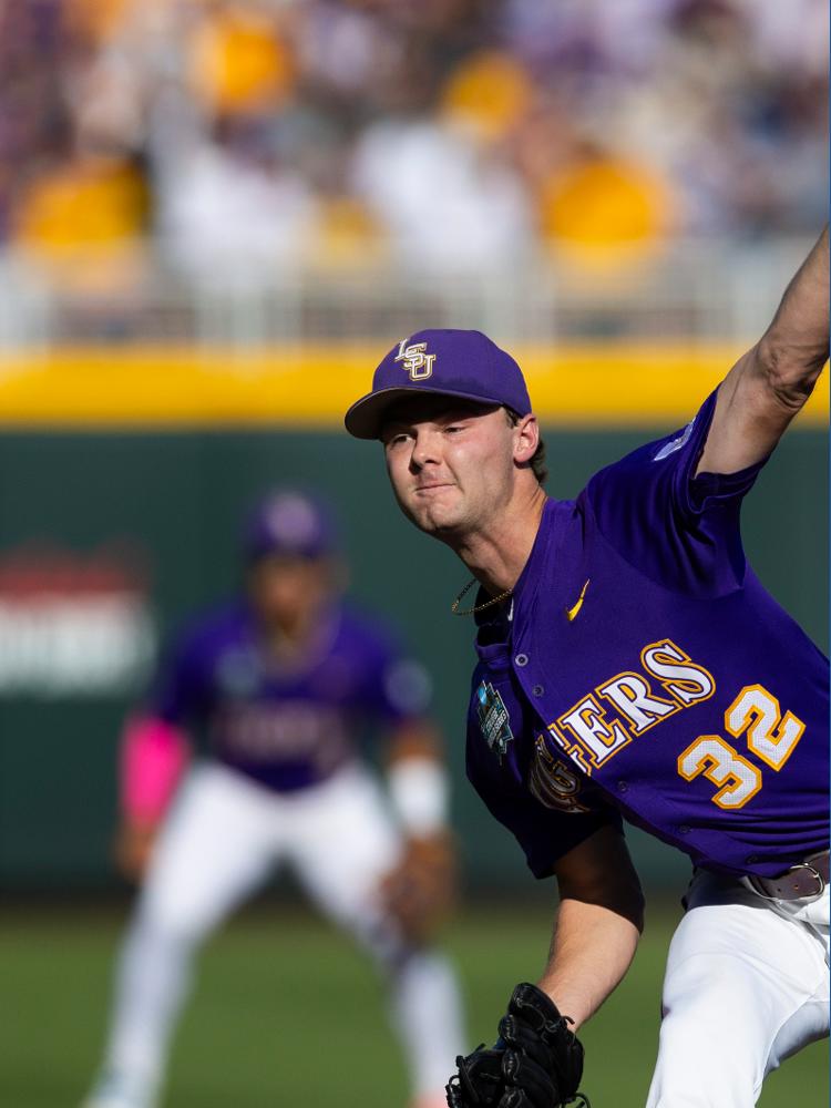 Anderson's 3-hitter against Coastal Carolina in CWS finals opener puts ...