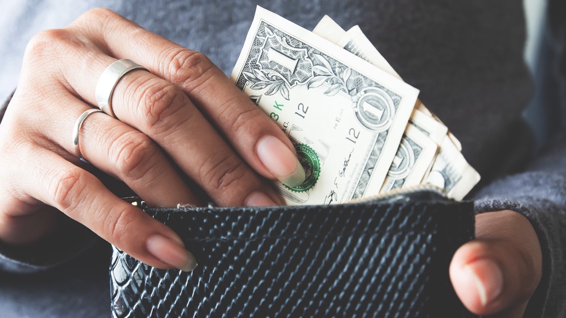 Forest Acres police warn of wallet theft scheme | wltx.com