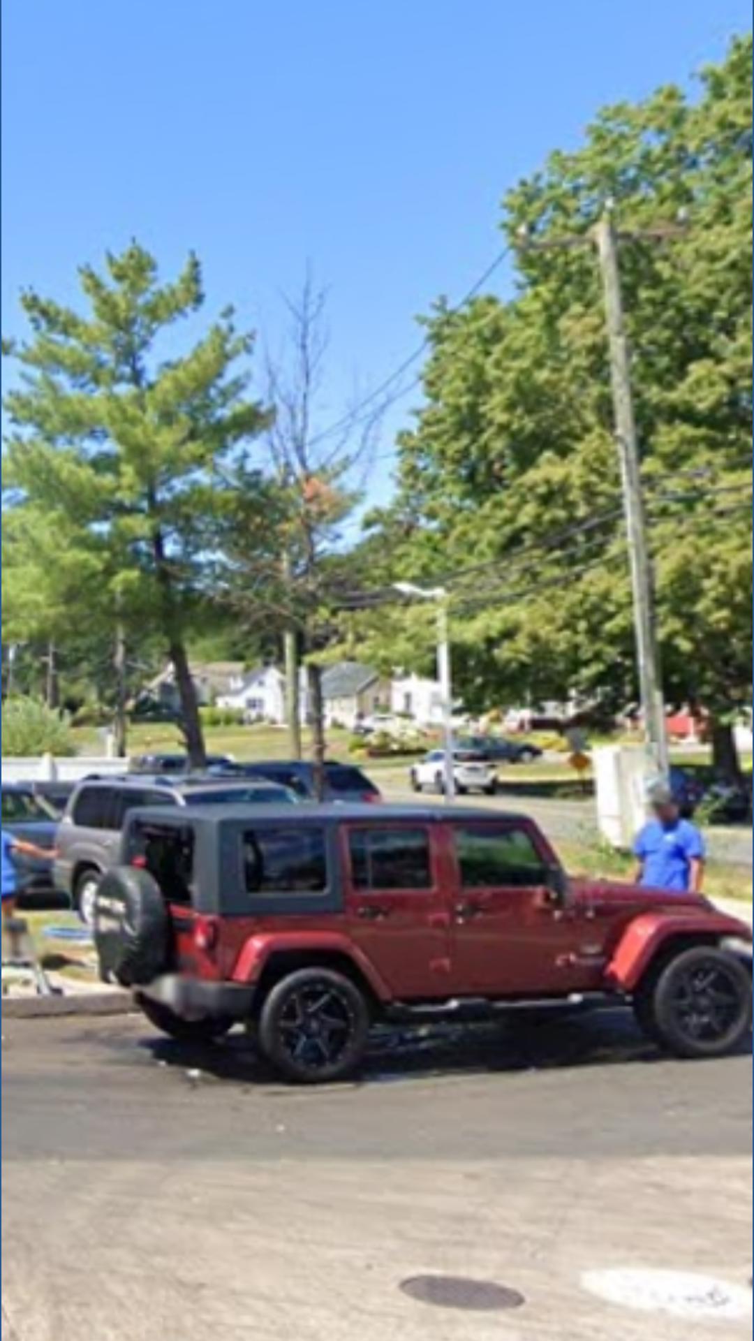 ICE arrests seven workers at Optimo Car Wash in Newington, mayor says ...