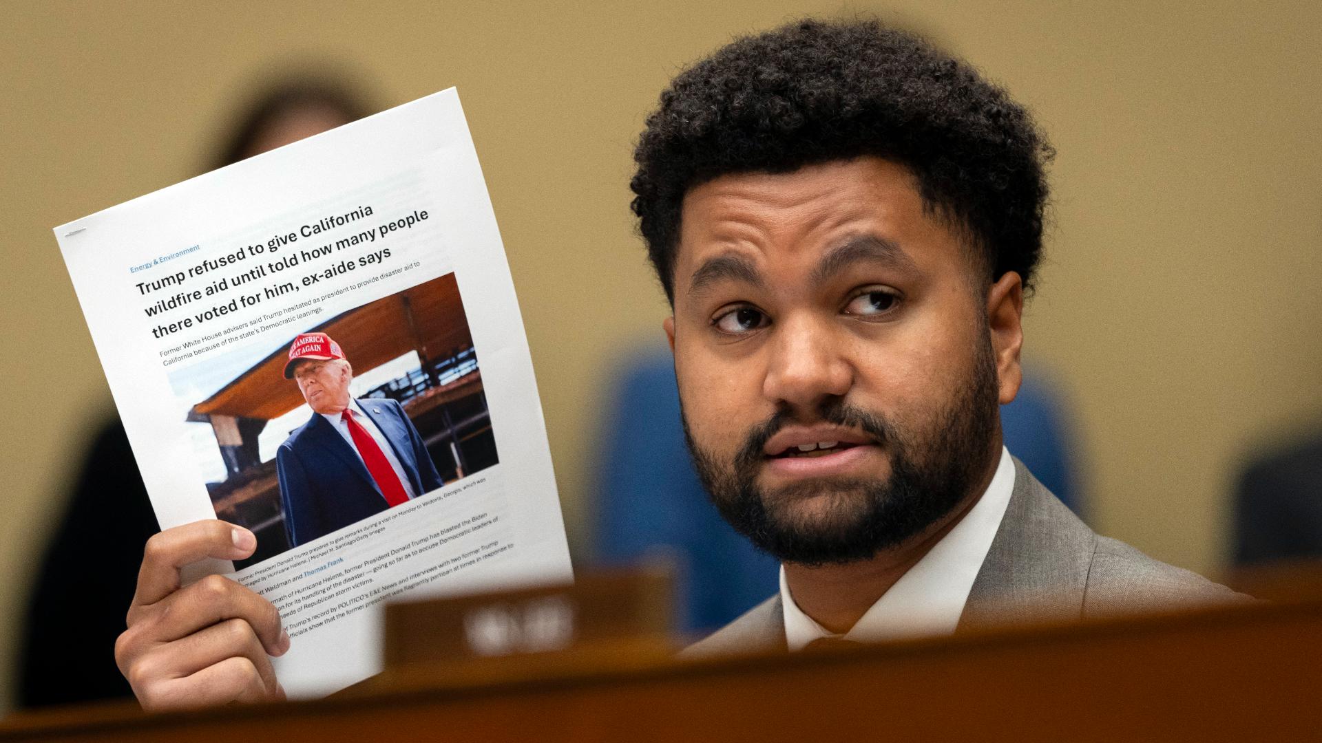 Rep. Frost calls Trump a 'grifter' during House Oversight Committee ...