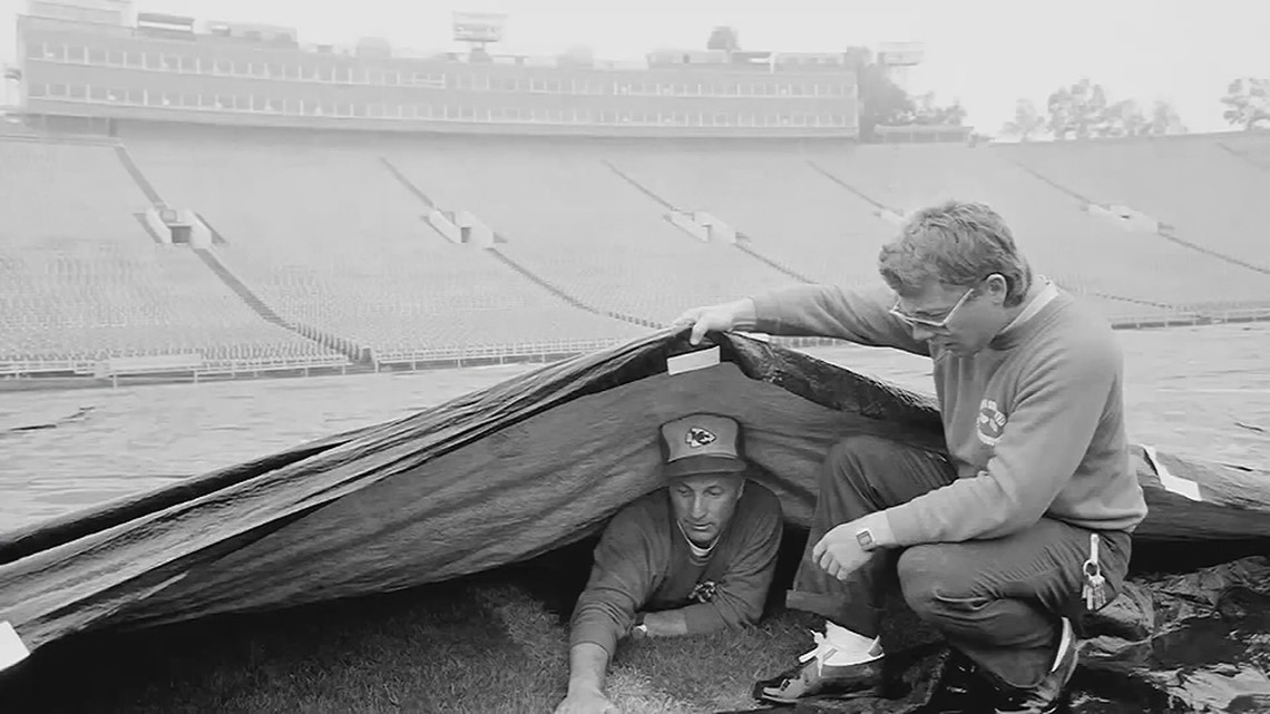 Legendary NFL groundskeeper in Tampa to prep field for Super Bowl ...