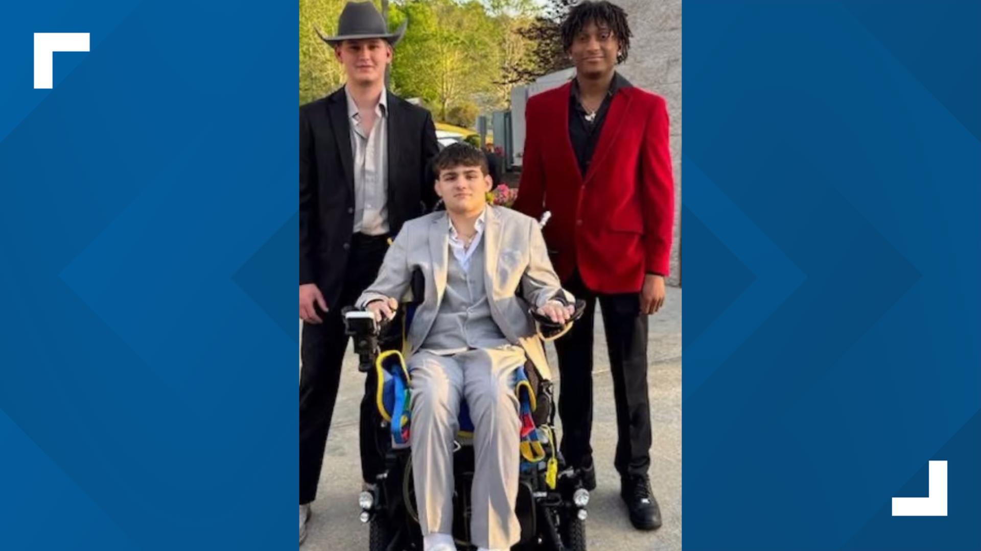 Dominic Haines Jefferson Georgia wrestler update | Voted prom king ...