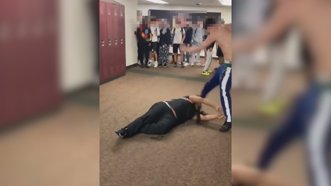East Kentwood HS Investigating Fight After Video Goes Viral Wltx